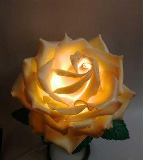 Светильник настольный Роза