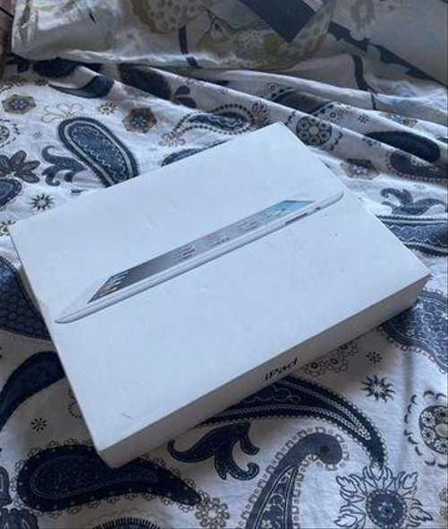 iPad 2 с коробкой