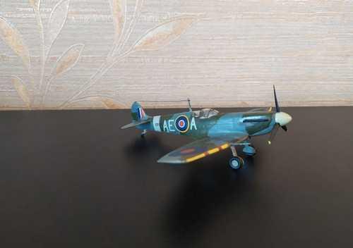 Модель истребителя Spitfire Mk V, масштаб 1:72