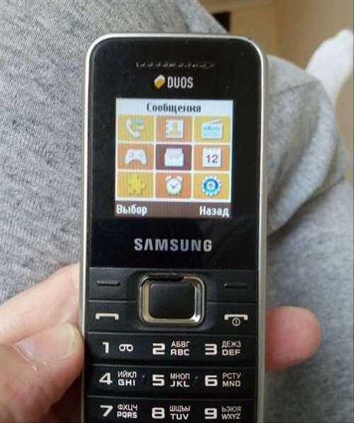 Телефон Samsung gt-e1182