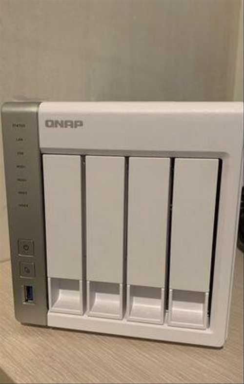 Сетевое хранилище Qnap D4