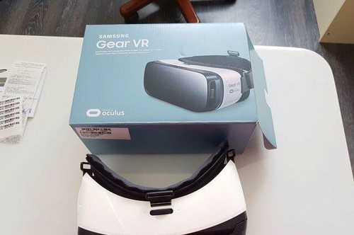 Очки виртуальной реальности SAMSUNG VR