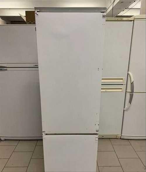 Встраиваемый холодильник б/у Ariston K/RF 300