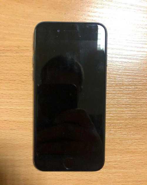 Телефон iPhone 8 64gb