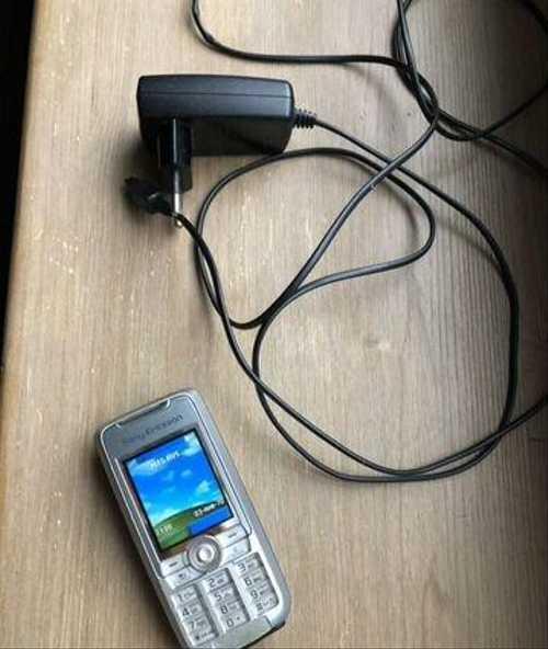 Телефон Sony Ericsson k700i