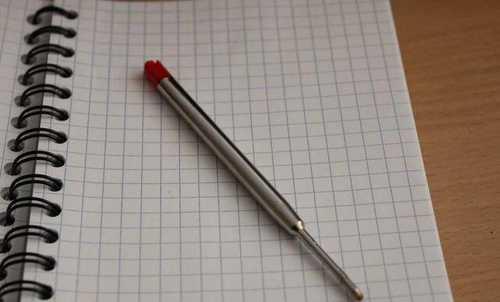 Стержень для шариковой ручки (красный)