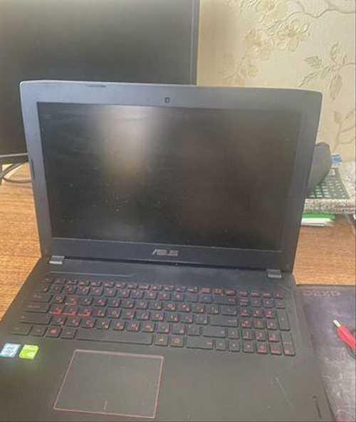 Asus i7, gtx 1060 ssd 256, 16gb