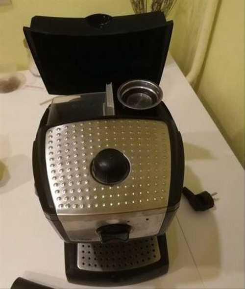 Кофеварка delonghi
