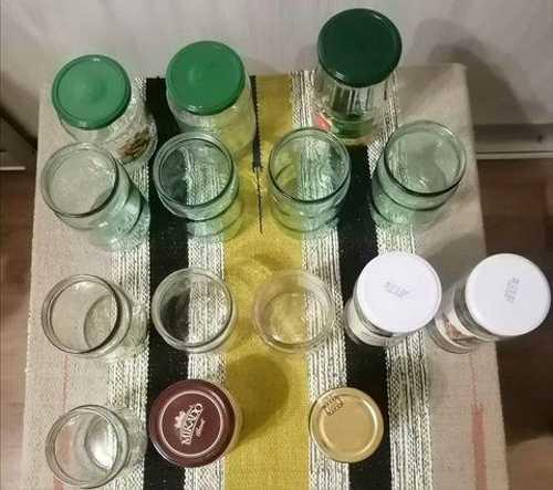 Банки стеклянные разного размера