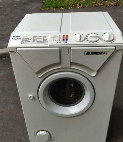 Маленькая стиральная машина под раковину Eumenia E