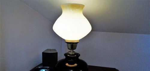Лампа фарфоровая - настольная или прикроватная