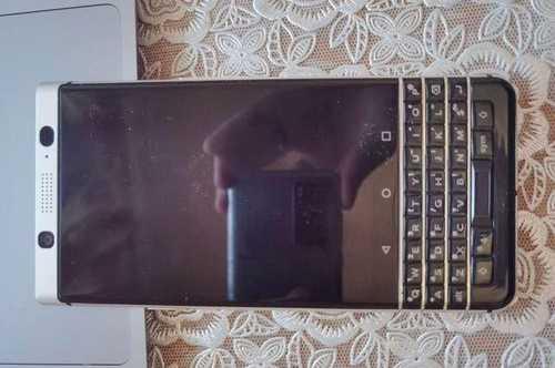 Телефон BlackBerry keyone