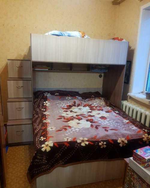 Двухъярусная кровать