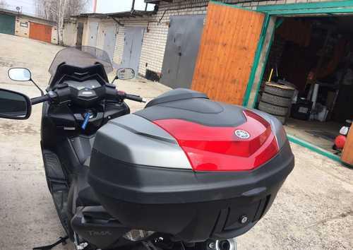 Продам кофр с креплением Yamaha T-max 530 Tmax