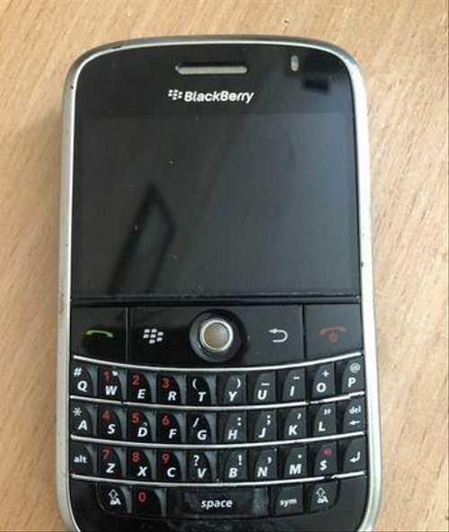 Телефон BlackBerry 9000