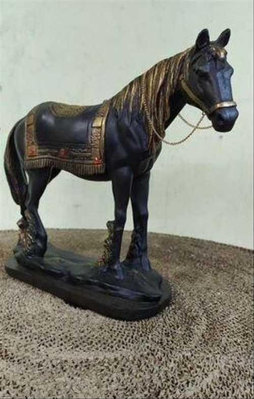 Гипсовая фигура "Лошадь"