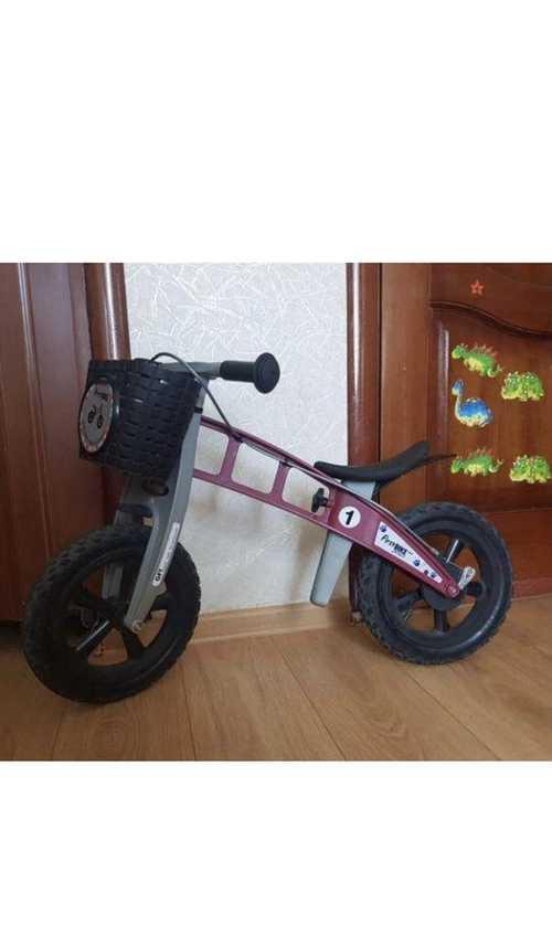 Беговел firstbike