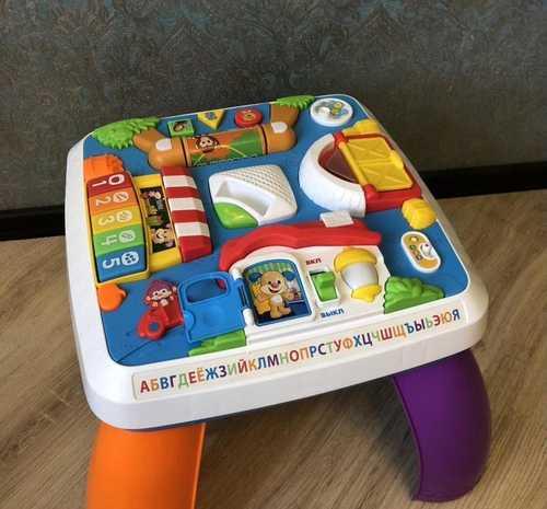 Развивающий столик Fisher Price для малыша