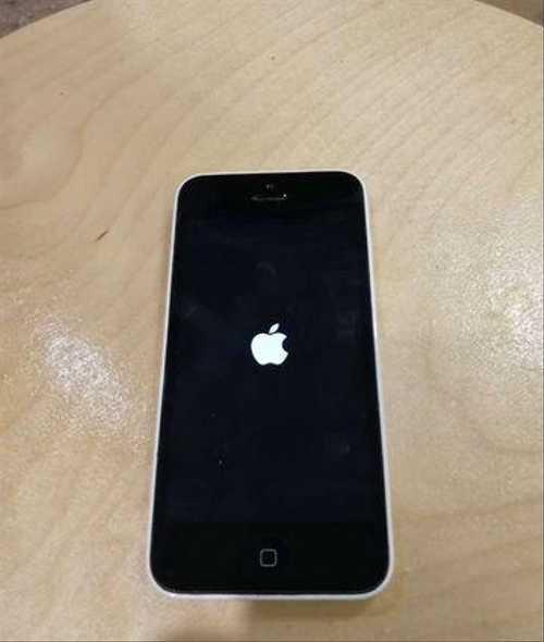 Телефон iPhone 5c