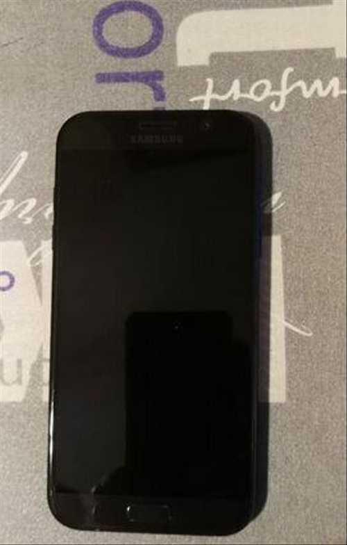 SAMSUNG Galaxy A7 (черный)