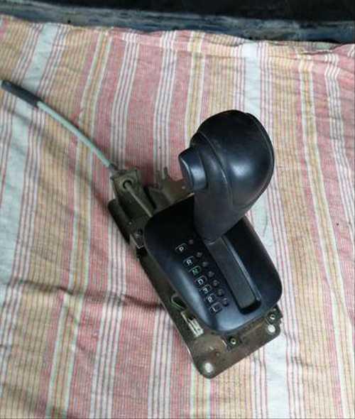 Селектор АКПП / Кулиса Mitsubishi Carisma