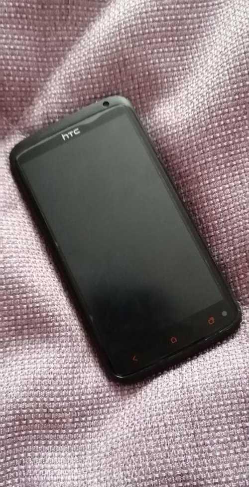 Продам б/у смартфон HTC One + 64Гб