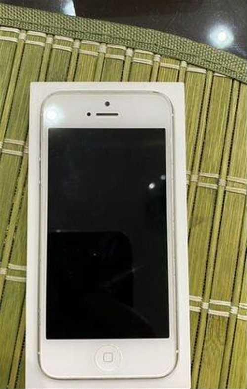 Телефон iPhone5 64 гб