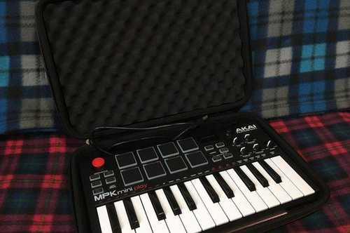 Akai MPK Mini Play