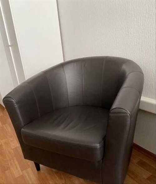 Кожанное кресло Икеа