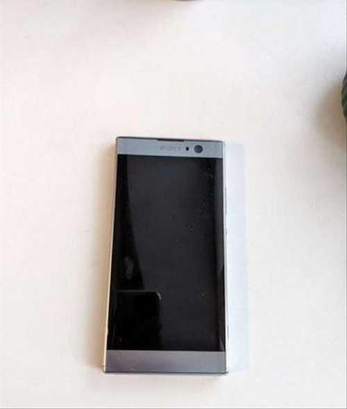 Телефон Sony Xperia xa2