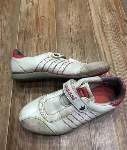 Кроссовки Adidas. Ботинки зимние