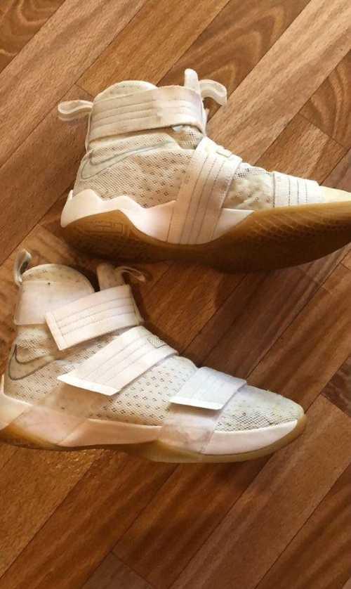 Кроссовки Lebron soldier 10 оригинал 26см