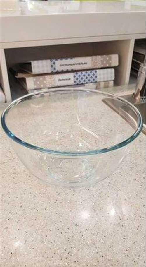 Салатник чаша стекло pyrex 24 см