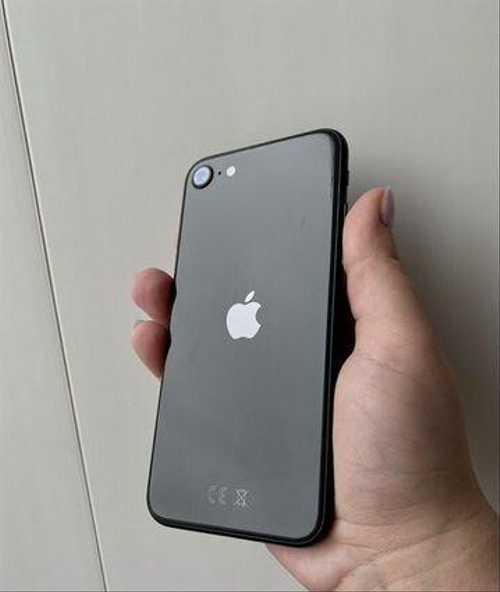 iPhone SE black 64GB