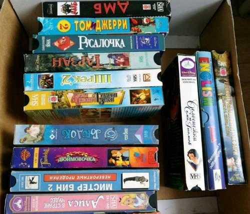 Видео кассеты с мультфильмами, фильмами и DVD диск