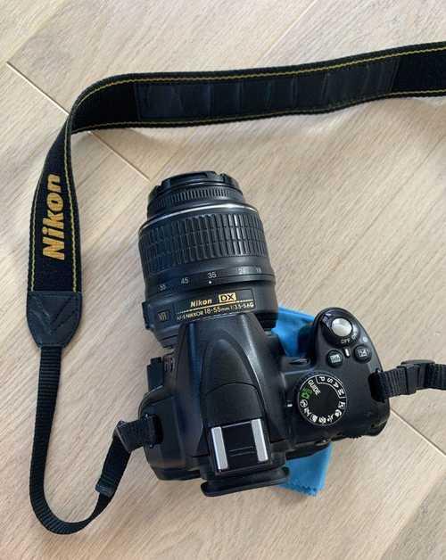 Зеркальный фотоаппарат Nikon D3000 с картами