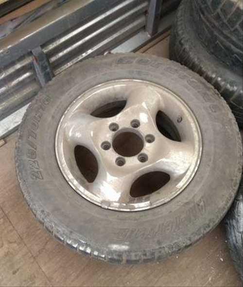 Продам резину с дисками 225 70 16
