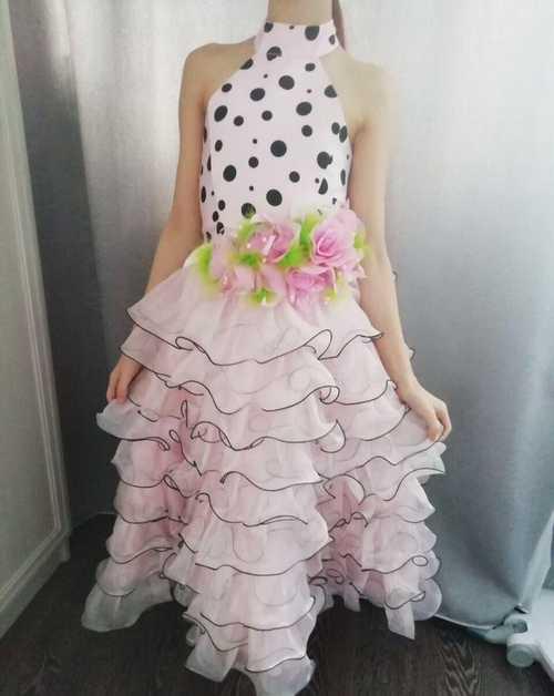 Вечернее пышное платье