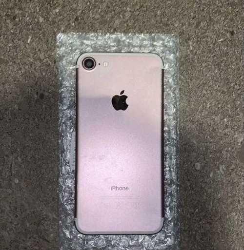 Задняя крышка iPhone 7 rose gold