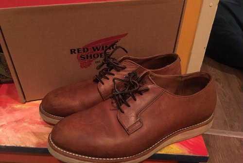 Red wings oxford postman