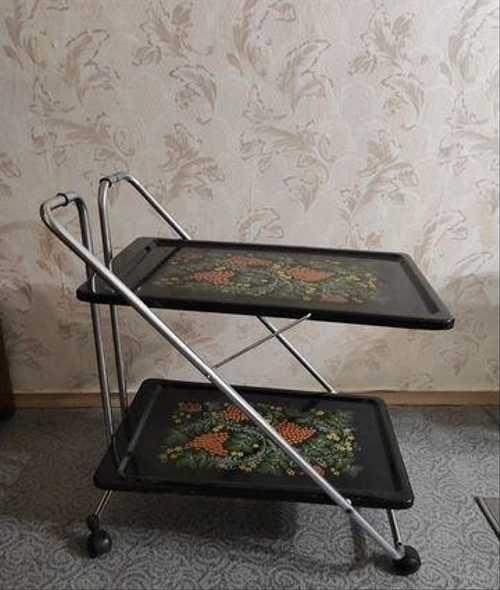 Складной сервировочный стол на колесиках