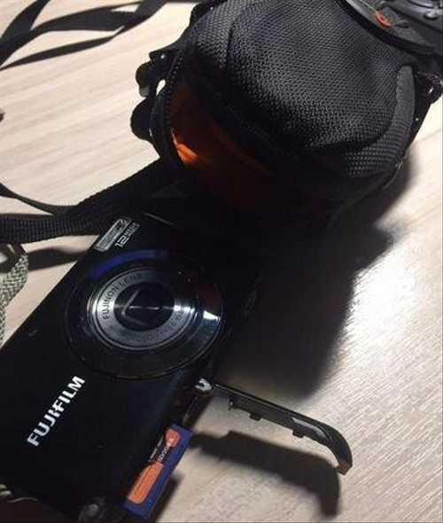 Мини камера FujiFilm+карта памяти и сумка