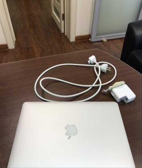 Apple MacBook Air(13 дюймов,начало 2015)