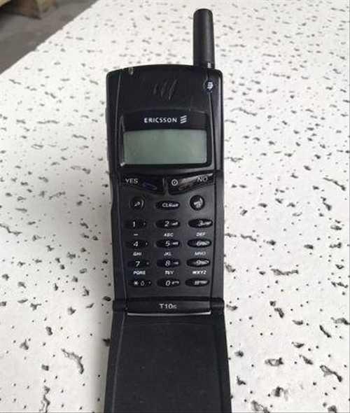 Ericsson T10s чёрного цвета