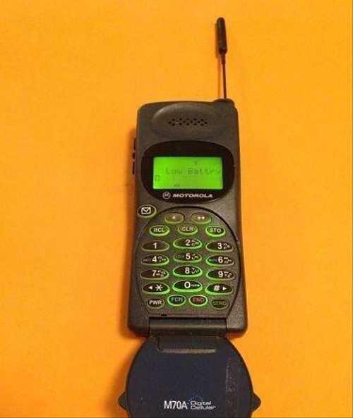 Телефон 11 55. Motorola m70. Motorola 1998. Телефон Моторола м70а. Сотовый телефон Моторола м70.