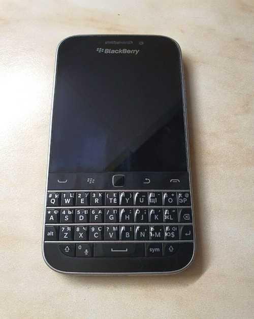 Телефон BlackBerry classic