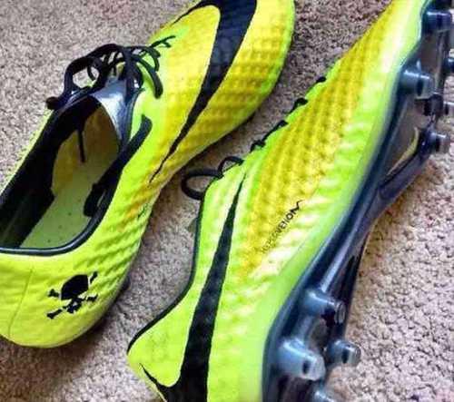 Бутсы Nike Hypervenom