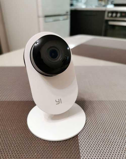 Wi-Fi камера Xiaomi YI Home 720p CN