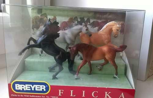 Breyer stablemates, (1:32)