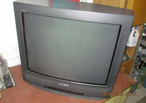 Телевизор sony диаг.63 дм кинескопный